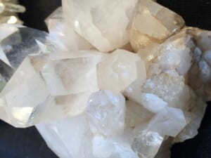 デンドリティッククォーツとは？意味・スピリチュアル効果・取り扱い方